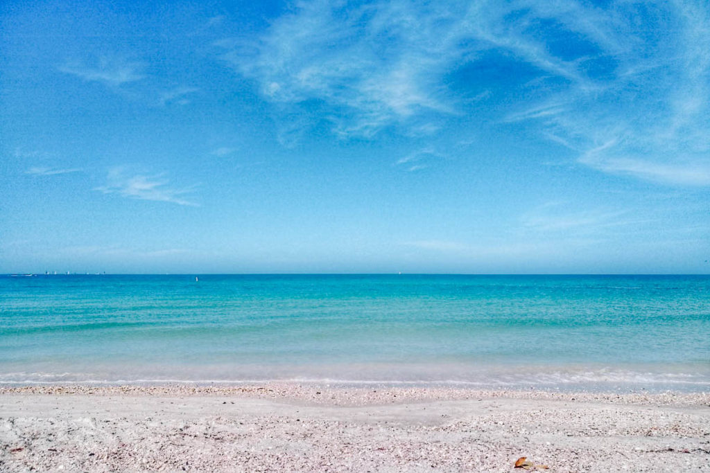 9 Options for the Closest Beach to Universal Studios Orlando